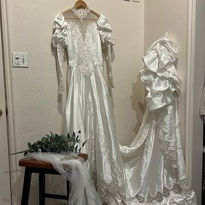 jean phoenix | Dresses | Vintage Pearl Bead Ruffles And Lace Wedding ...
